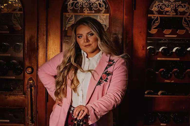 5 Things You Didn't Know About Cori Kennedy - Small-Town Singer Cori ...