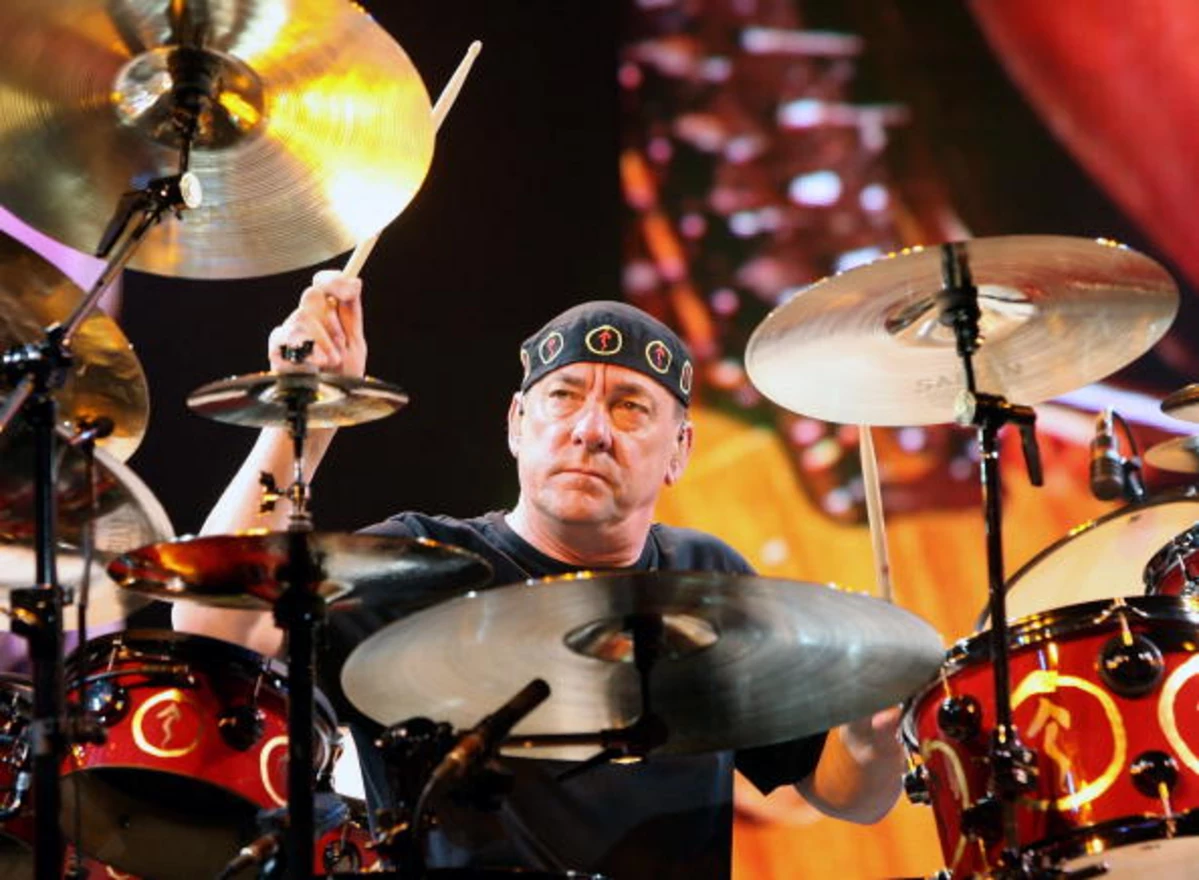 Tour Neil Pearts Drum Set Up Video
