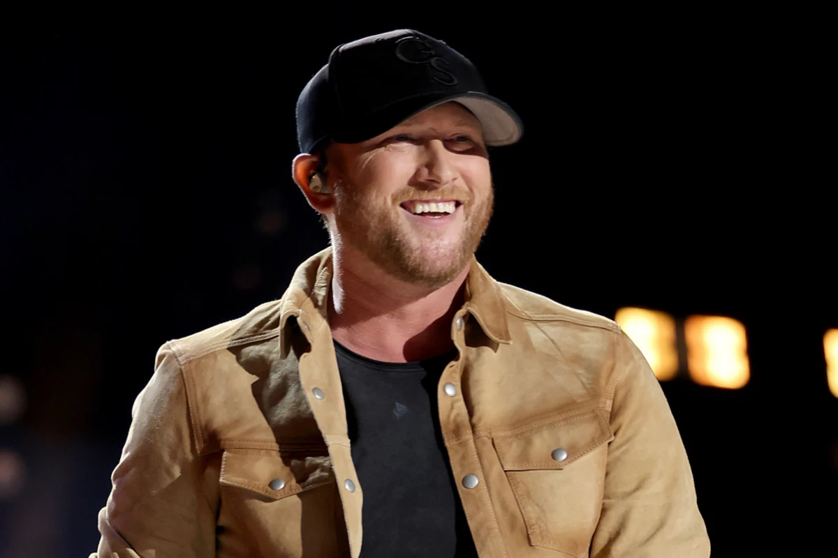 Cole Swindell She Had Me at Heads Carolina as Fun as the Original Cole Swindell She Had Me at Heads Carolina as Fun as the Original