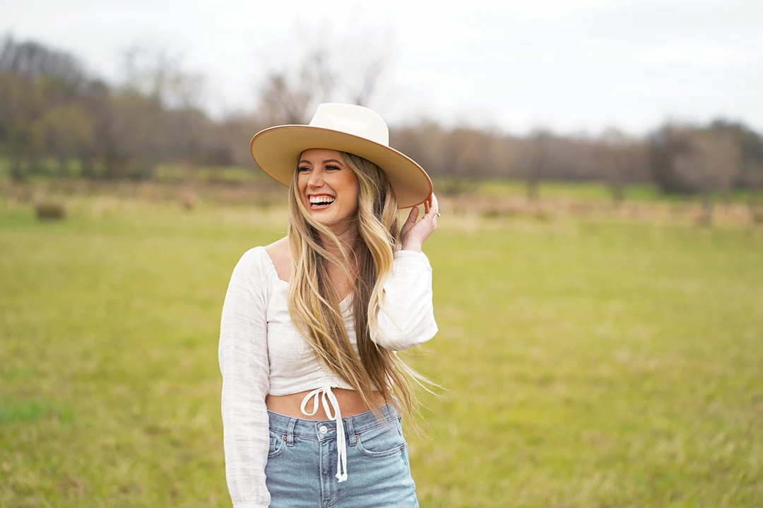 Kelsey Lamb Tells Her Own Love Story in Hopeful 'Heartbreak Away'