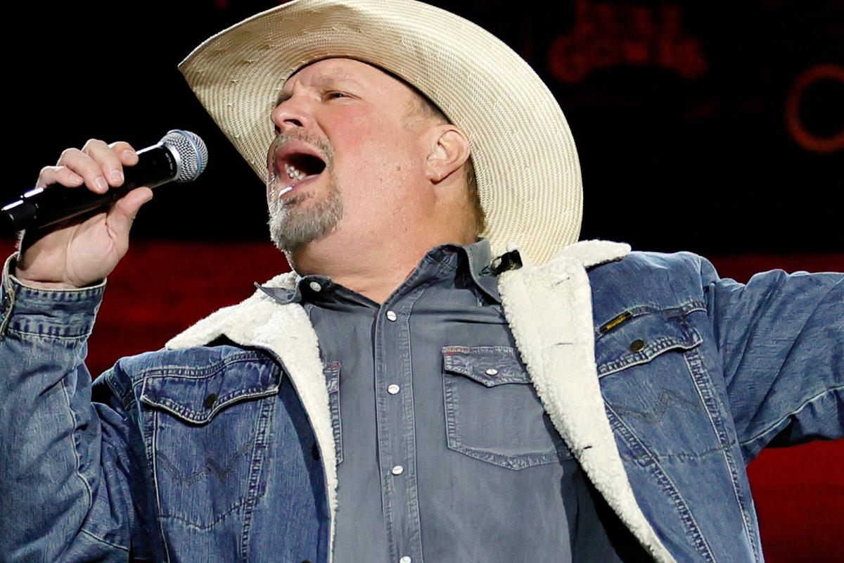 Garth Brooks Hints He's Planning a Tour in 2026