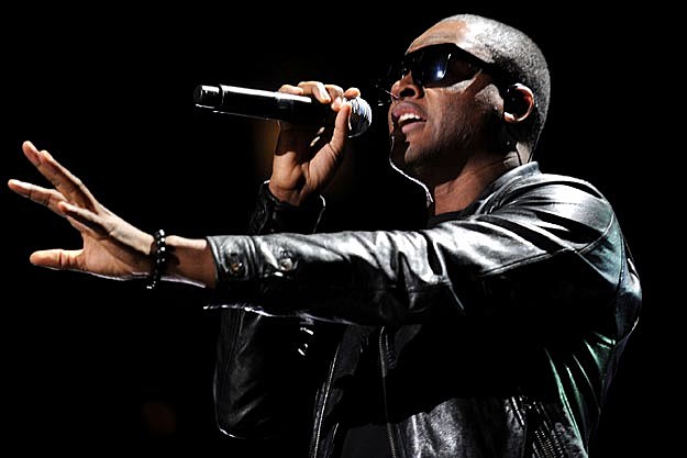 Taio Cruz Is ‘Telling the World’ About His Girl in Music Video for ‘Rio ...