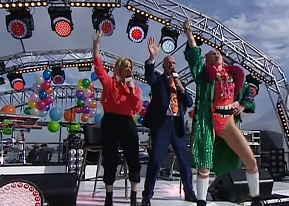 Miley Cyrus Says Twerking Is Dead Moves On To The Nae Nae