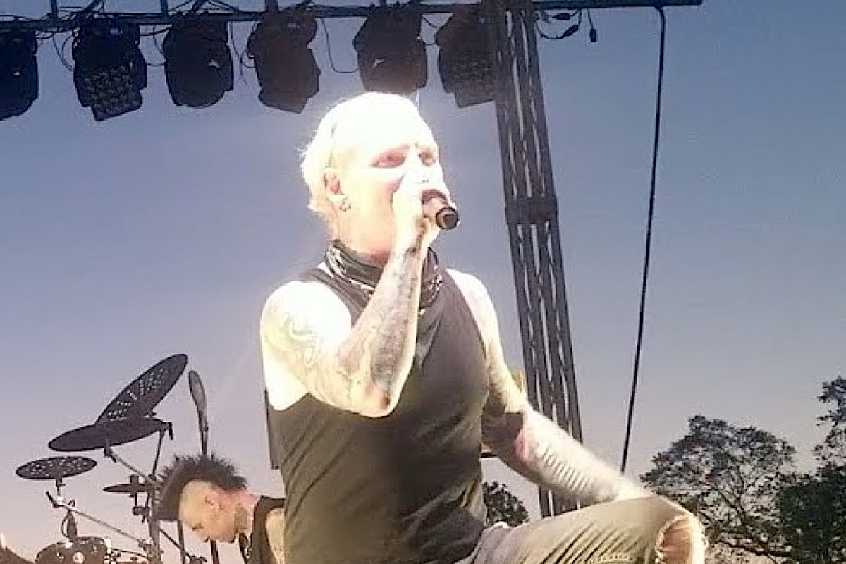 Corey Taylor Gives Solo Live Debut to Slipknot's 'Wait and Bleed'