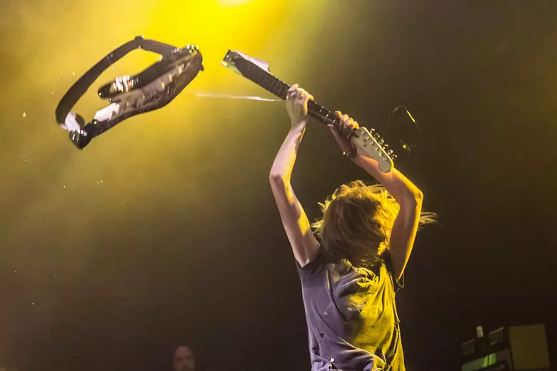 Smashing Guitar On Stage Phoebe Bridgers Responds To Online