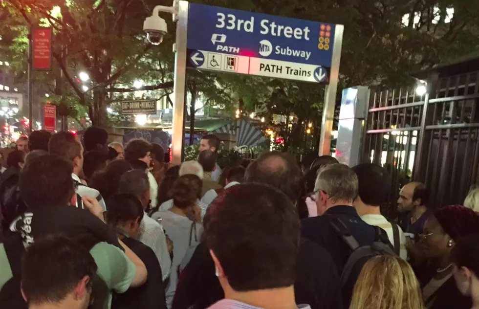 NJ Transit train derails, suspending NY Penn Station service NJ Transit train derails, suspending NY Penn Station service