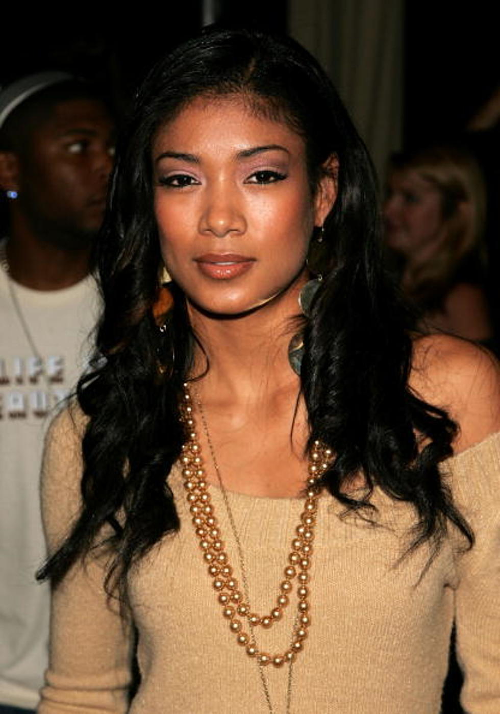 Mila J Announces Release Of Her Solo Album Hot After Dark With Linda Love