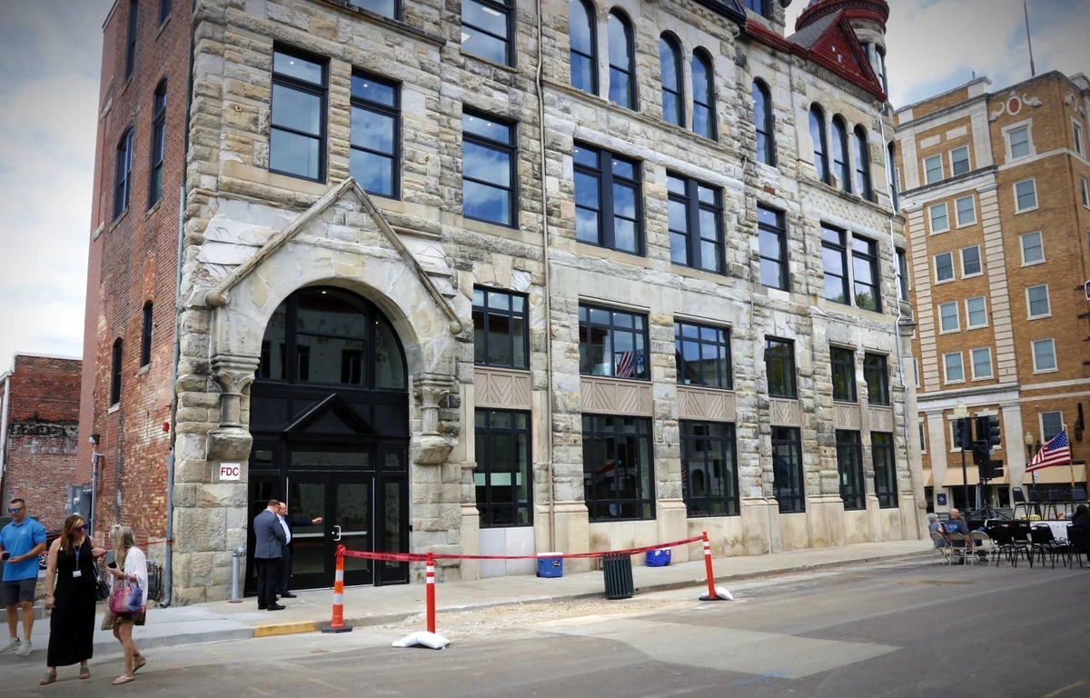 Pachyderms To Meet at Newly-restored Trust Building Pachyderms To Meet at Newly-restored Trust Building