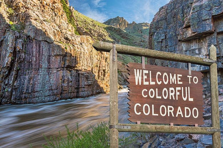 welcome to colorful colorado sign