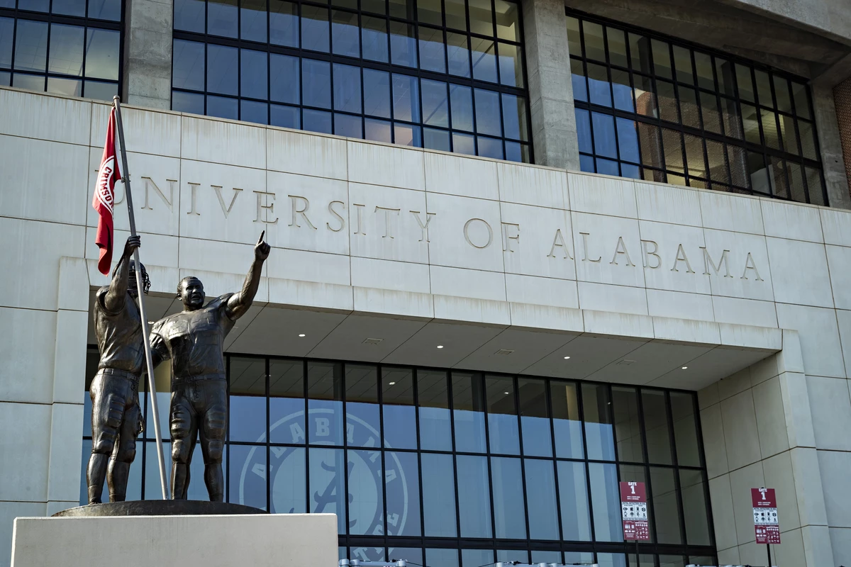 The University of Alabama Updates Its Students