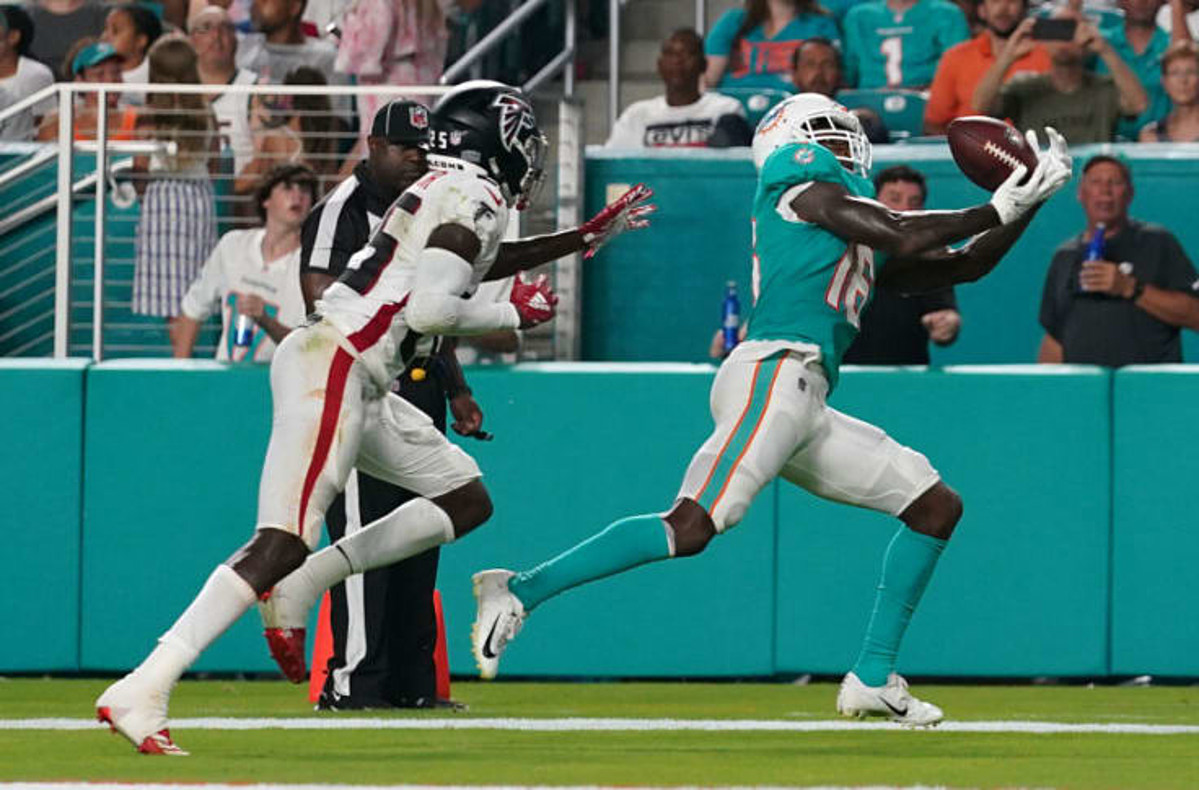 NFL Cuts Rosters to 80, Four Bama Pros Included