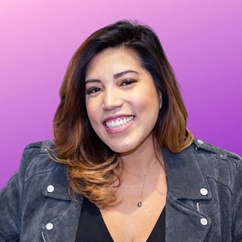 Deanna LISTEN LIVE 93.1 KISS FM