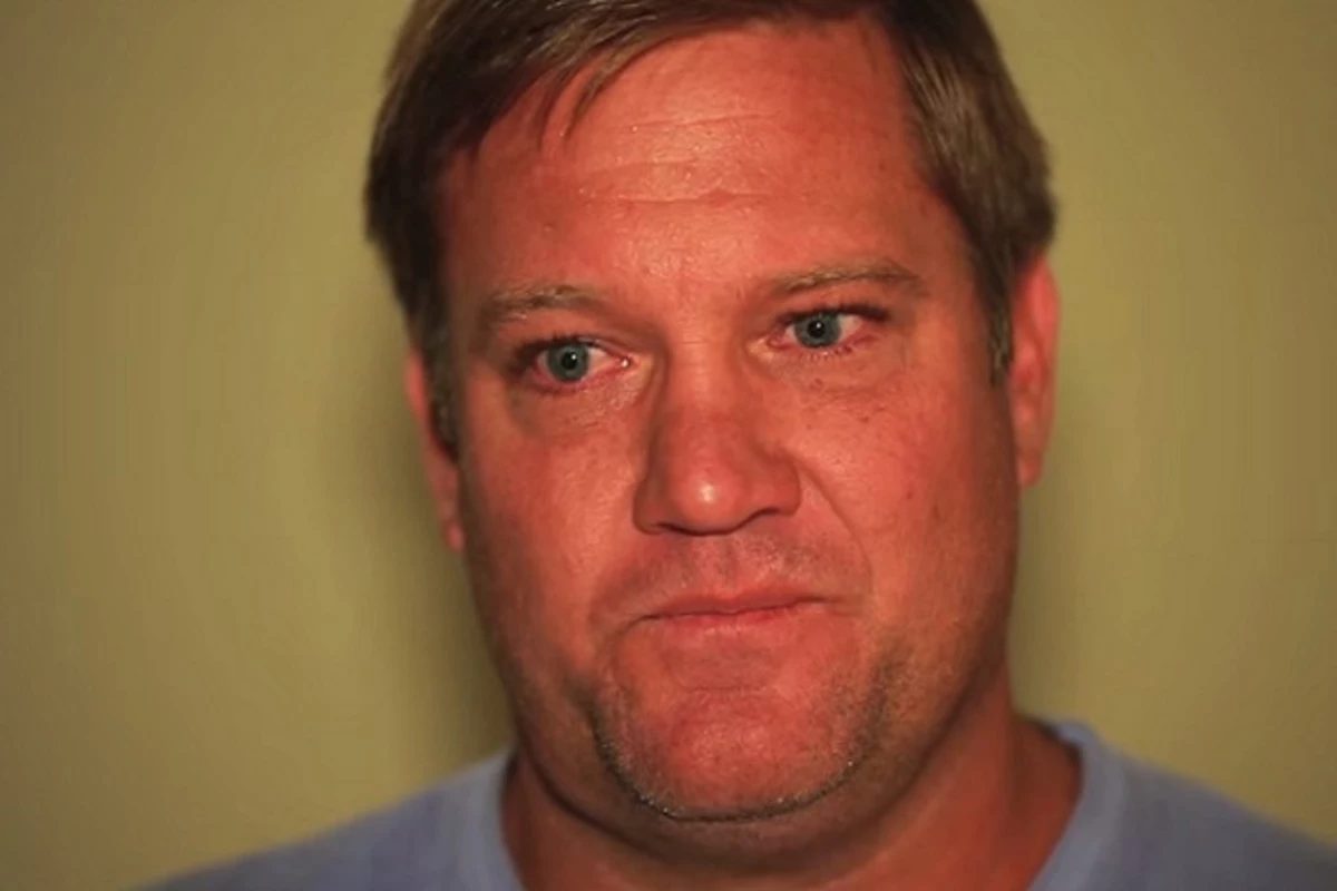 Dad Wont Walk His Daughter Down The Aisle — Do You Agree Video