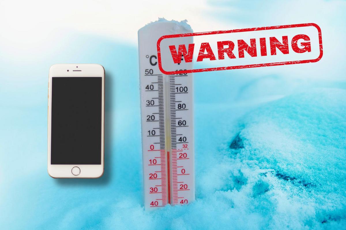 WARNING: Protect Your Phone From Indiana’s Freezing Cold