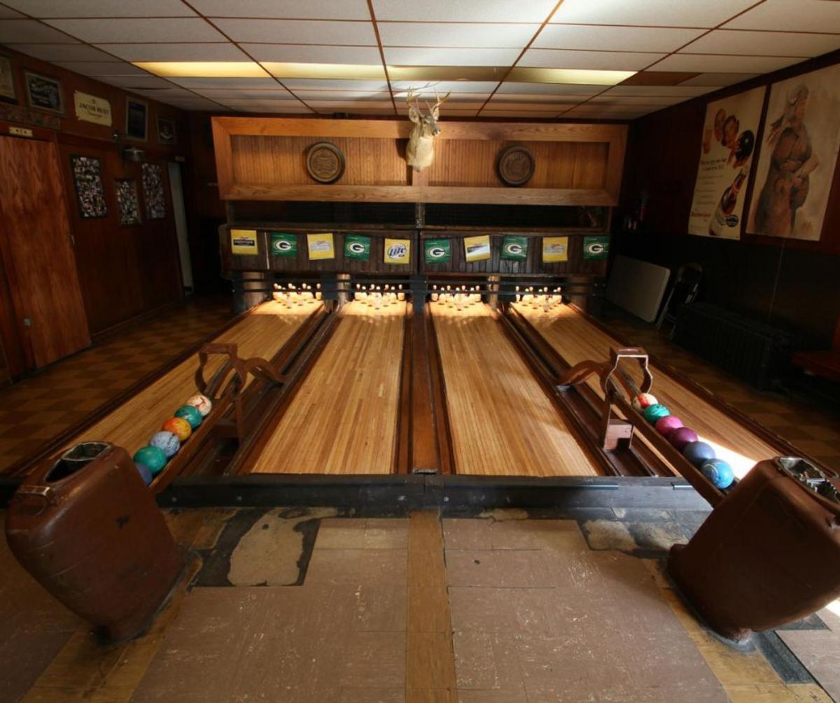 Step Back In Time At Koz's Mini Bowl: Home Of The Historic Duckpin ...